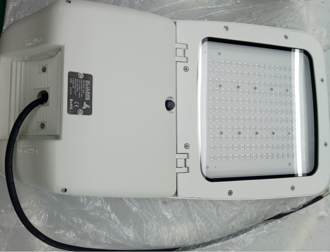 LED Streetlights sample testing (NV EBS) – Haeghe Projects & Services B.V.